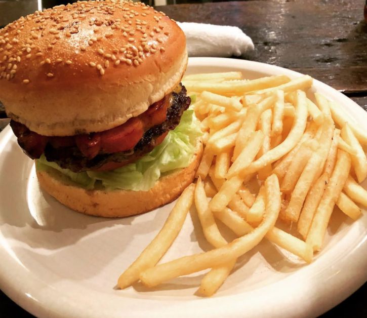 Burger: W.P Gold Burger in Shibuya | Information and Reviews｜Gyl Magazine